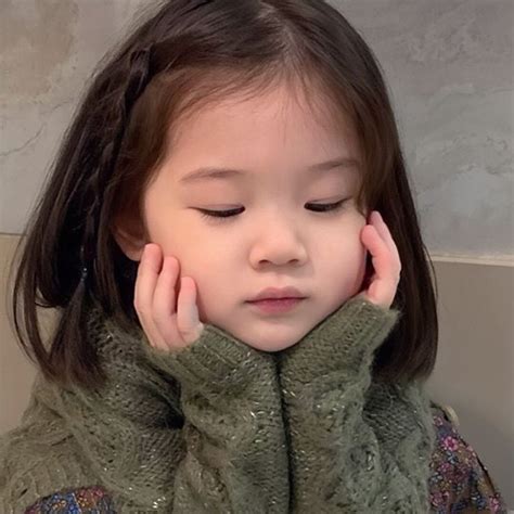 Ghim của ETHEREAL trên Babyy Trẻ con Dễ thương Ảnh em bé