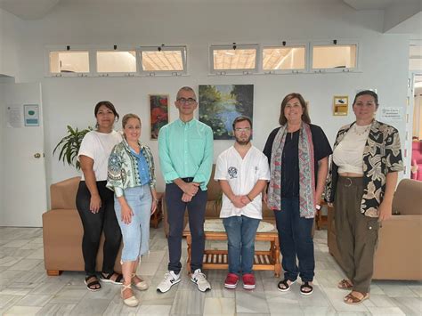 Gallego Visita La Nueva Sala De Terapia Multisensorial De La Residencia