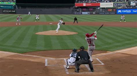 Shohei Ohtani pega jonrón de 2 carreras al derecho 18 04 2023 Los