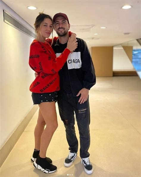 Arrascaeta Do Flamengo Faz Ensaio A Noiva E Anuncia Casamento