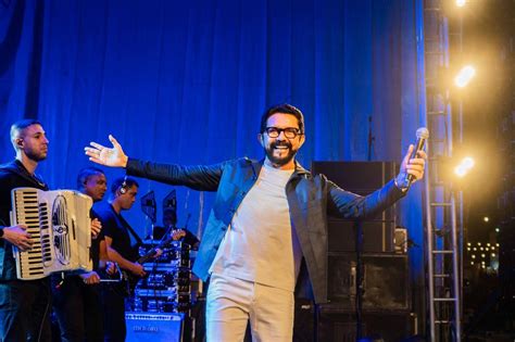 Adelmário Coelho agitou primeira noite do São João de São Sebastião do