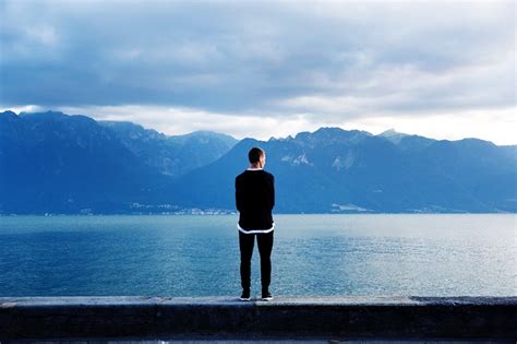 Visão 7 hábitos que prejudicam a sua saúde mental