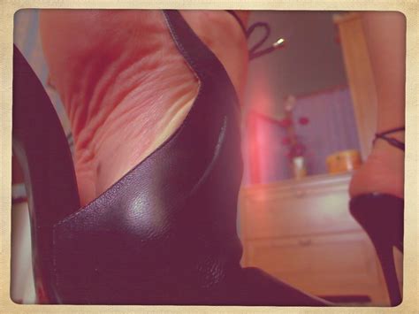 Inside Giantess Shoe Pov