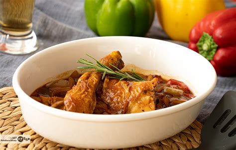 Muslos De Pollo Guisados Receta En Salsa F Cil R Pida Y Tradicional