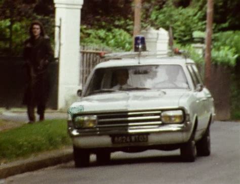 IMCDb org 1967 Opel Rekord Caravan Ambulance C in Aux frontières du