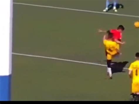 Joven futbolista 17 años muere tras una patada en cuello durante partido
