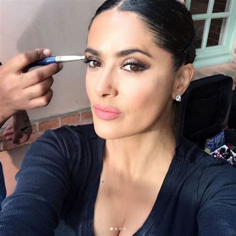 Alerta HOT Salma Hayek presume cuerpazo a sus 51 años EstiloDF