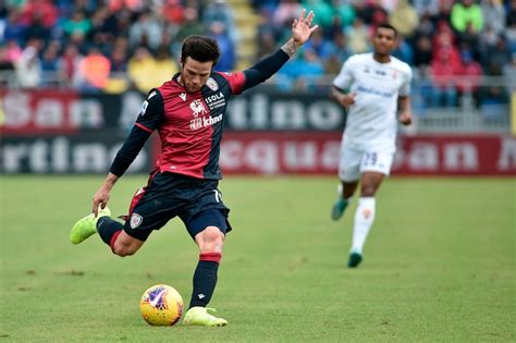 Cagliari Nandez E Birsa Parzialmente In Gruppo
