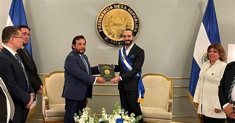 Bukele Debe Renunciar A La Presidencia Antes Del 1 De Diciembre Dice