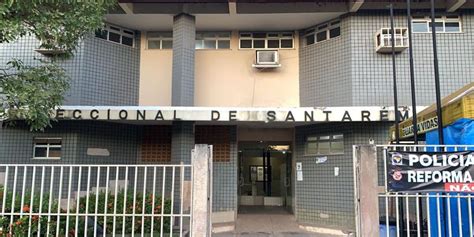 Pa Soldado Do Ex Rcito Preso Por Envolvimento Em Roubo De Celular Em