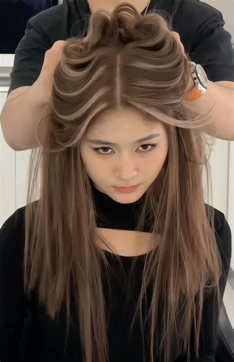 20 Coolest 2024 Hair Colors To Inspire You