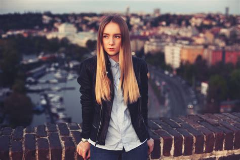 Hintergrundbilder Frauen Im Freien Frau Modell Wegschauen