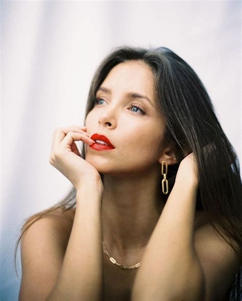 Picture Of Zarcia Mendes