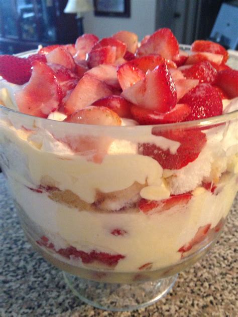 Angel Food Cake Vanilla Pudding Cool Whip Strawberries Cake Walls