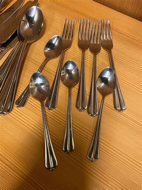 Se produkter som liknar IKEA Bestick Svit 20 s på Tradera 594247003