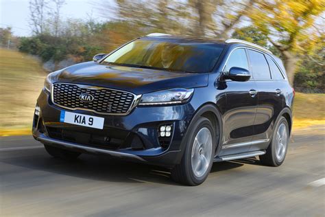 Kia Sorento Suv Review Pictures Carbuyer