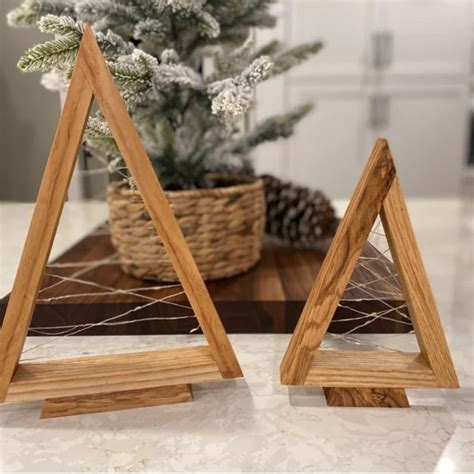 Árvore de Natal em Madeira Pinus Led Elo7