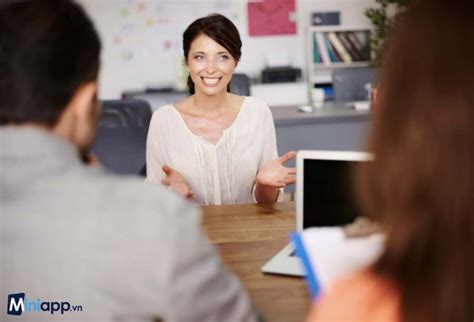 Làm Chủ Mọi Tình Huống 5 Kỹ Năng Thuyết Phục Khách Hàng Khó Tính Nền
