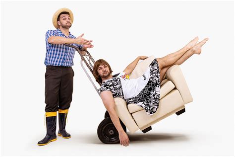 Feriado de 15 de novembro terá show de humor Badin o Colono na