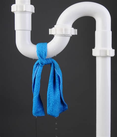 How To Repair A Leaking Pvc Pipe No Cutting Necessary