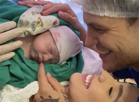 Nasce Henri segundo filho de Gabi Brandt e Saulo Poncio Só Notícias