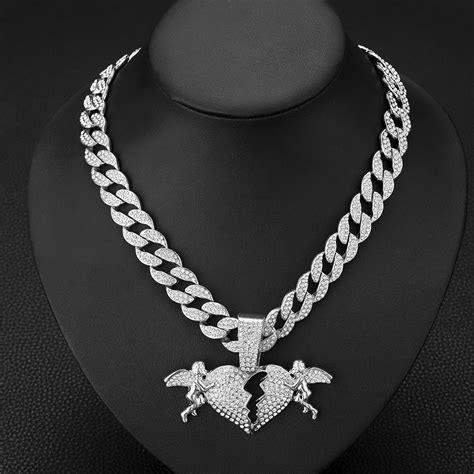Novo Corrente Cravejada Ice Colar Pingente De Amor Anjo De Diamante
