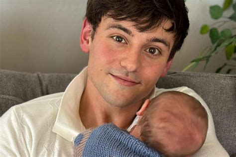 Tom Daley Shares First Photos Of Newborn Phoenix Says Son Robbie Is