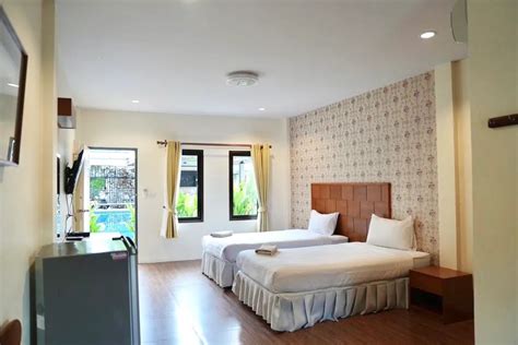 People Twin Bed Nak Muay Camp