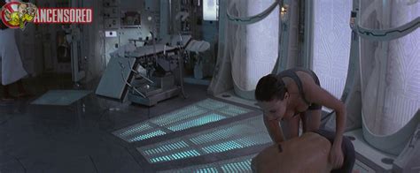 Naked Kathleen Quinlan In Event Horizon