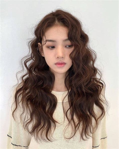 Chia sẻ hơn 97 ảnh về tóc uốn nữ Starkid