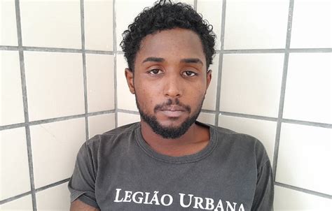 Homem condenado por roubo é preso em Teixeira de Freitas após ter
