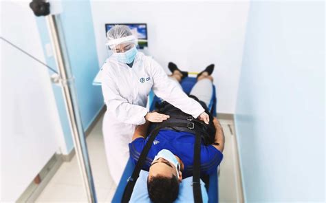 Quiropráctica computarizada Tratamiento seguro Centro Médico OSI