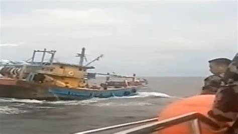 Kkp Tangkap Kapal Pencuri Ikan Berbendera Malaysia Newsrtv