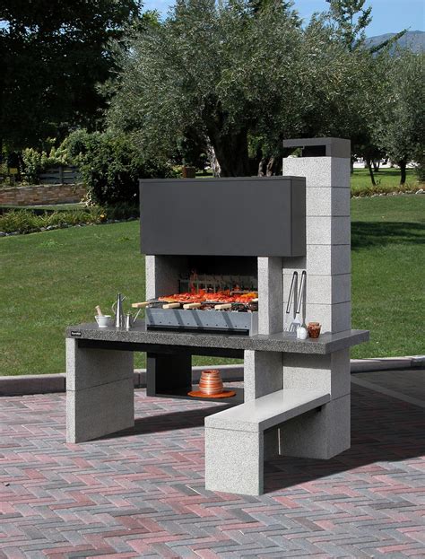 Creare Una Zona Barbecue In Giardino Foto Living