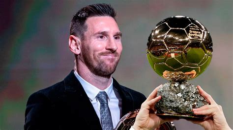 LEO MESSI GANA SU OCTAVO BALÓN DE ORO Y ROMPE RÉCORD Arturo Ortiz