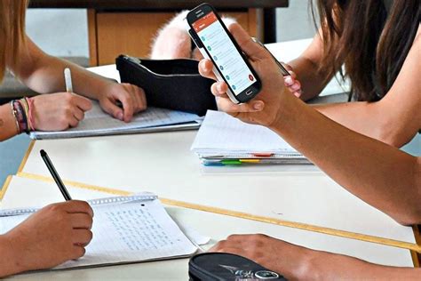 Leserbriefe Zur Diskussion Um Ein Handy Verbot An Schulen