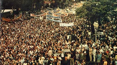 Marcha da família Deus pela liberdade Blog da Editora Contexto