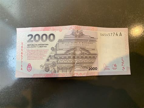 Llegaron los billetes de 2 000 pesos a Neuquén cómo saber que no son