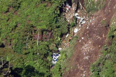 Foto Korban Pesawat Sukhoi Di Gunung Salak