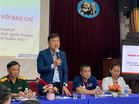 Họp báo nghi vấn liên quan nữ sinh HUFLIT bị xâm hại