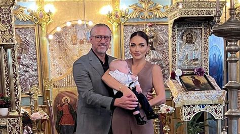 Primele filmări de la botezul fiului lui Laurențiu Reghecampf și al