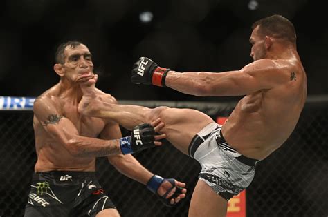 Ufc Bonuses Michael Chandler Snags Extra K For Absurd Face Kick