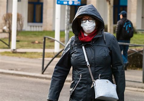 Lockdown Nauka Zdalna Maseczki Polacy Powiedzieli Czego Oczekuj Od
