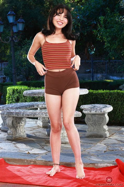 Atk Petites Satine Summers R18hub