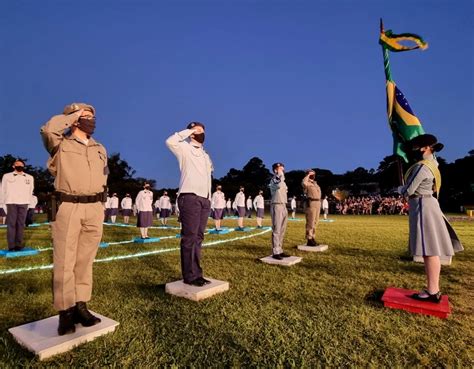 Colégio Tiradentes da Brigada Militar realiza formatura e conclusão do