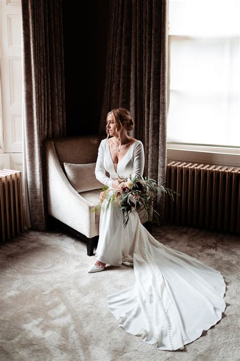 Cozy And Intimate Scottish Castle Wedding Junebug Weddings