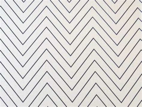 Tissu Sergé Blanc Imprimé Chevron Bleu Marine The Sweet Mercerie