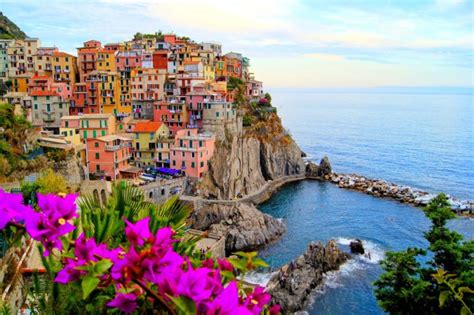 Les villages vertigineux et colorés de Cinque Terre sur la Riviera