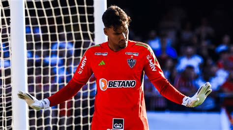 10 anos de Atlético MG e há mais de três sem perder Matheus Mendes