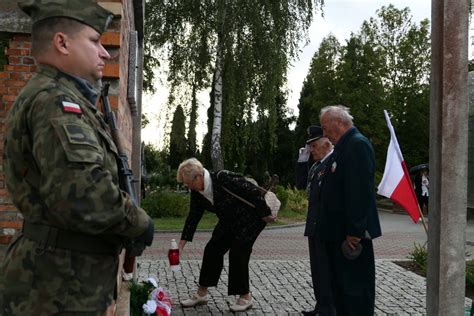 Rocznica Wybuchu Ii Wojny Wiatowej Uroczysto Ci Na Cmentarzach
